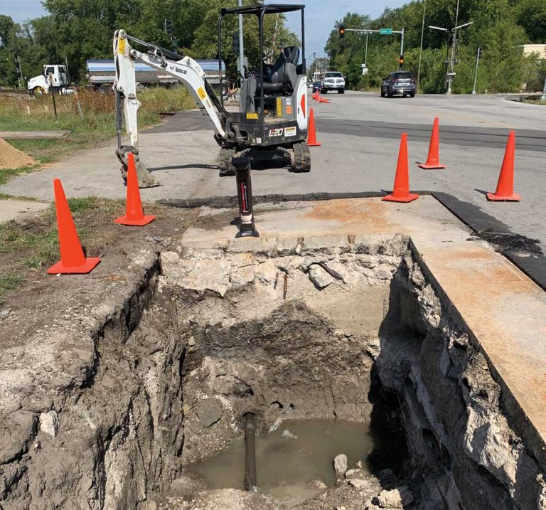 HDD Locating Under Railroad Tracks in Chicago