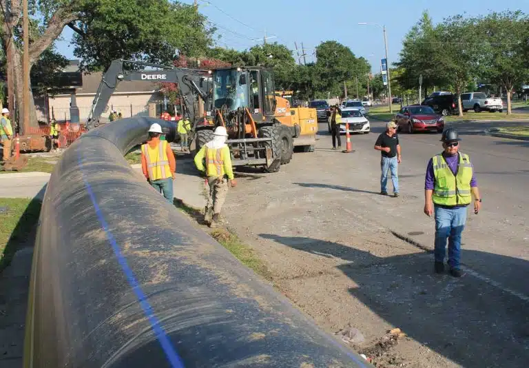 Water Transmission Main Replacement Using CompressionFit | Trenchless ...