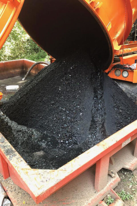 How to Clean Large Diameter Sewers | Trenchless Technology